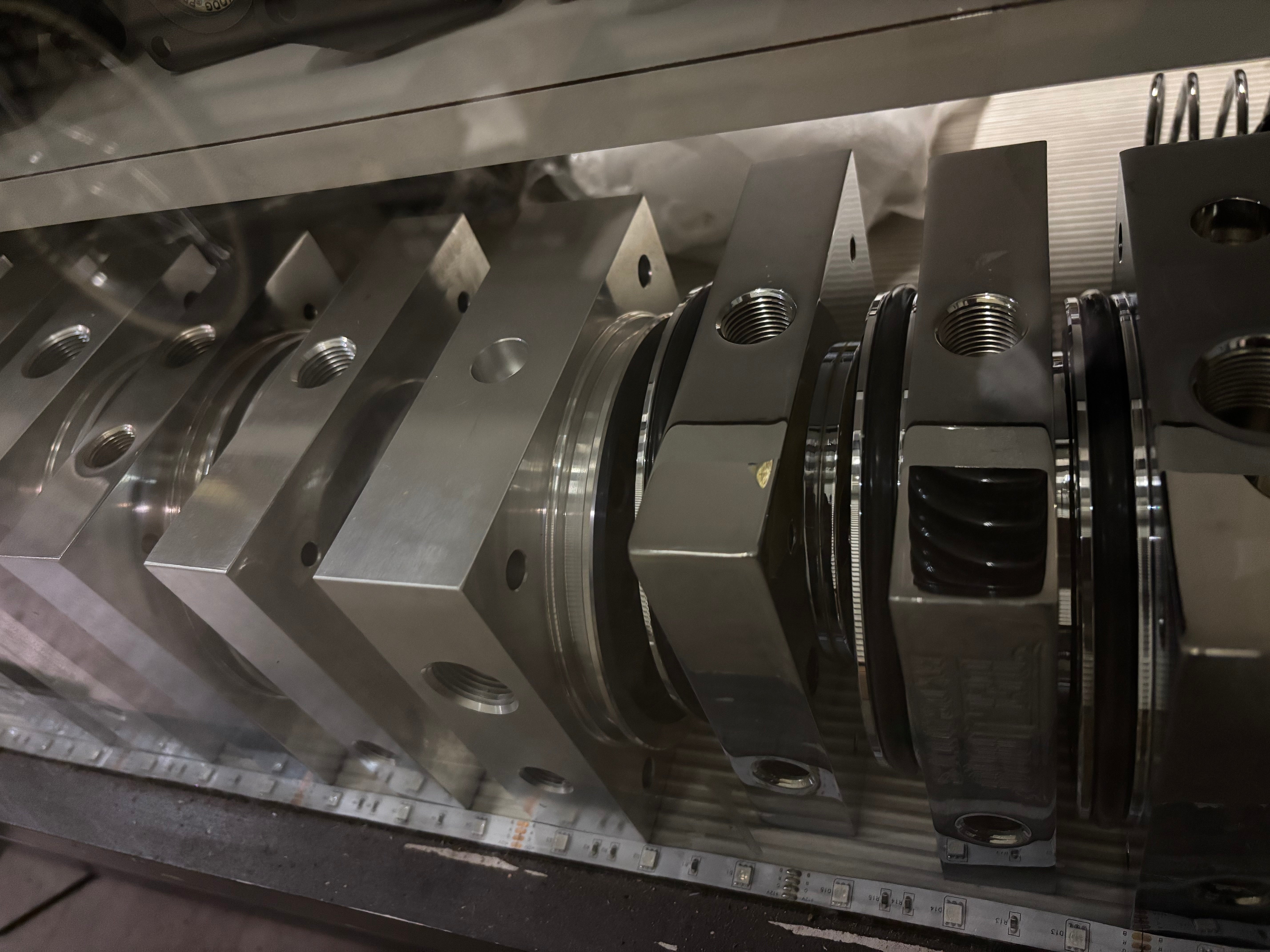 Blocks and Back Plates – Del Toro Hydraulics